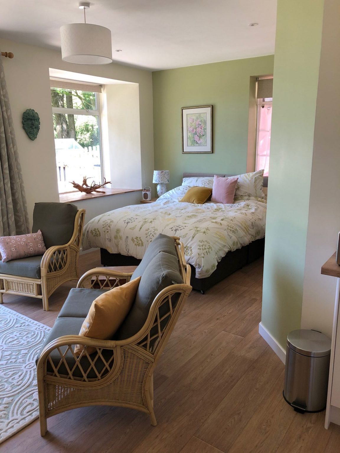 Respite Room of Shared Lives South West Carers Alex and Greg - Shared ...